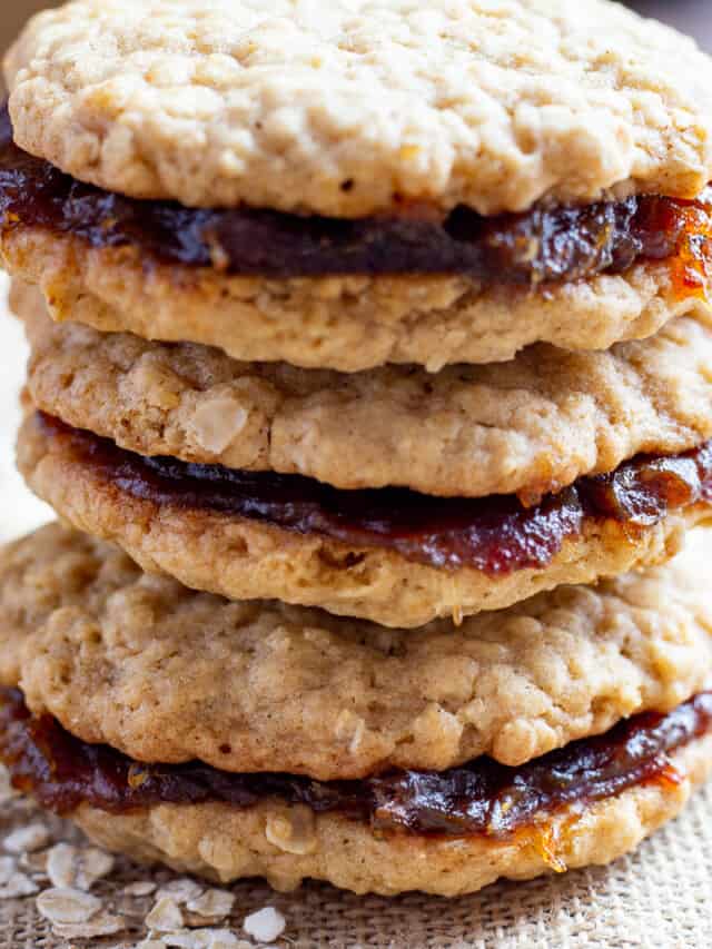Date Filled Oatmeal Cookies | She's Not Cookin'