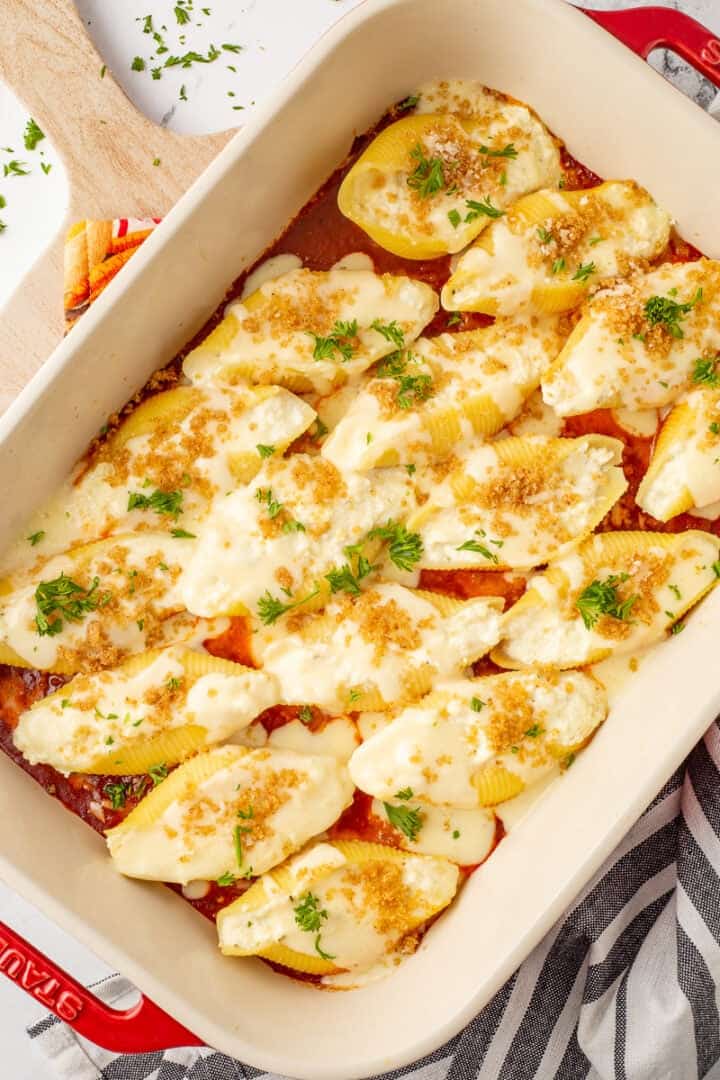 Giant Cheese Stuffed Shells (Olive Garden Copycat Recipe) | She's Not ...