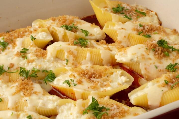 Giant Cheese Stuffed Shells (Olive Garden Copycat Recipe) | She's Not ...