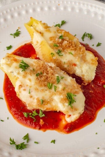 Giant Cheese Stuffed Shells (Olive Garden Copycat Recipe) | She's Not ...