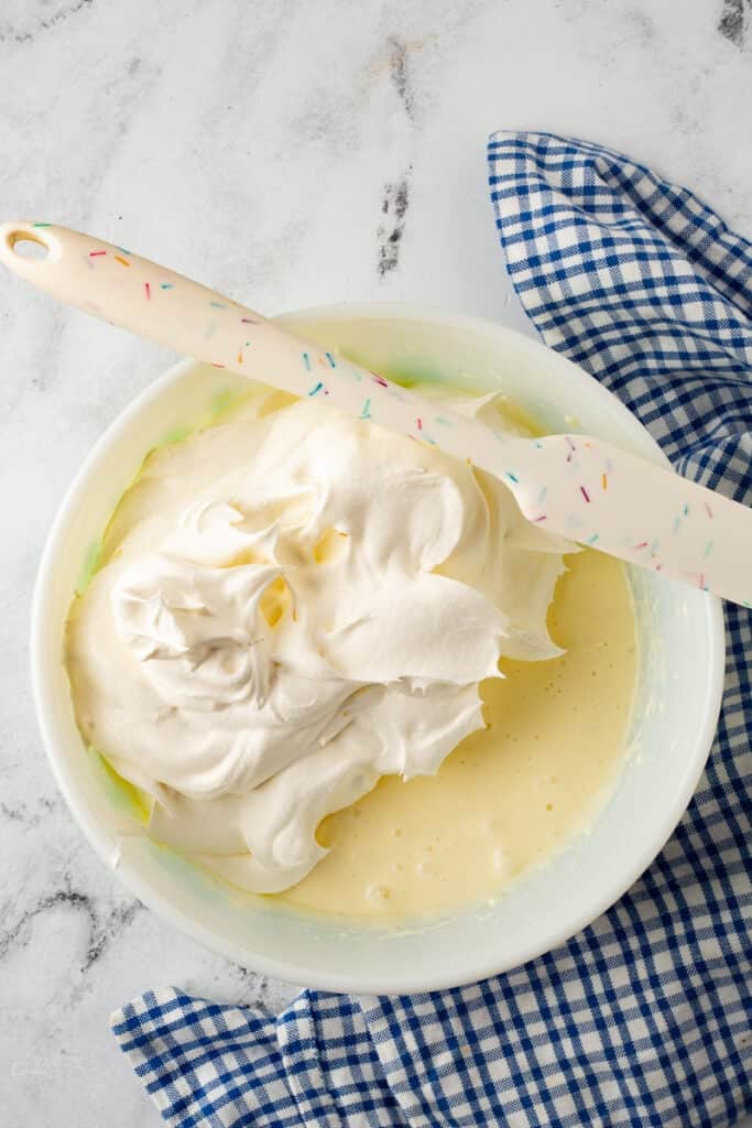 Not Yo' Mama's Banana Pudding (Paula Deen's Recipe) | She's Not Cookin'