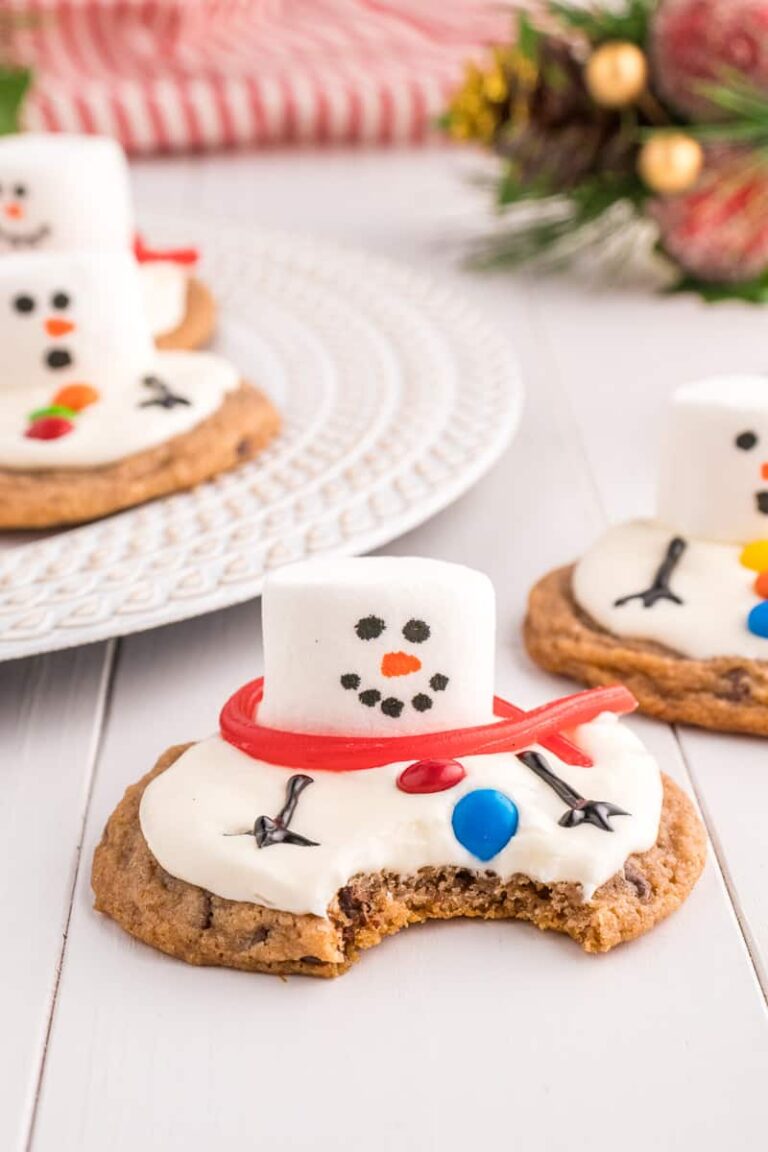 Melted Snowman Cookies | She's Not Cookin'