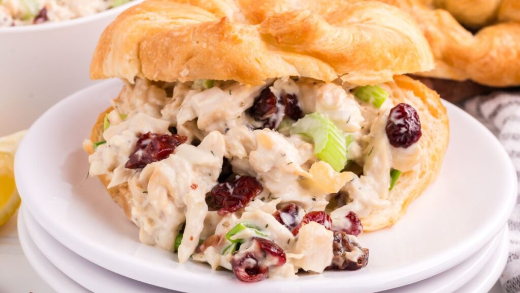 15 Crave-Worthy Lunch Recipes That'll Make Your Coworkers Wish They Had ...