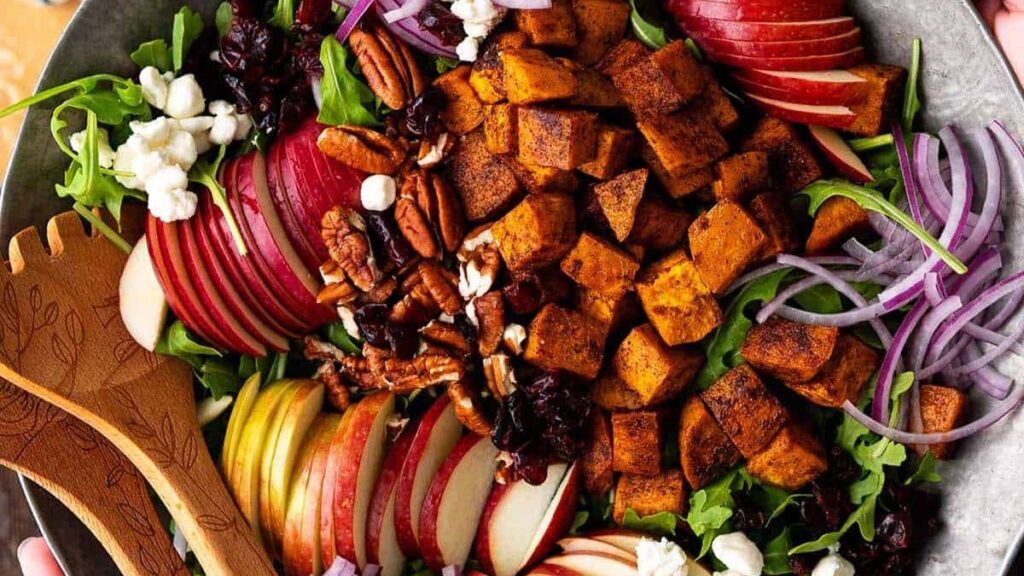 15 Flavorful Fall Salads That Add A Touch Of Autumn To Every Bite | She ...