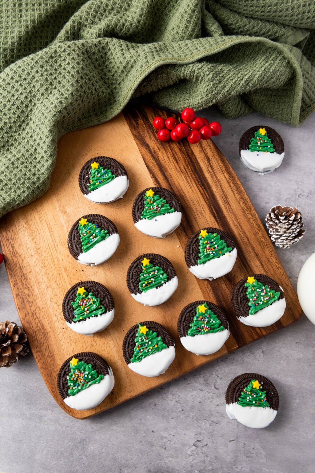 Christmas Tree Oreos | She's Not Cookin'