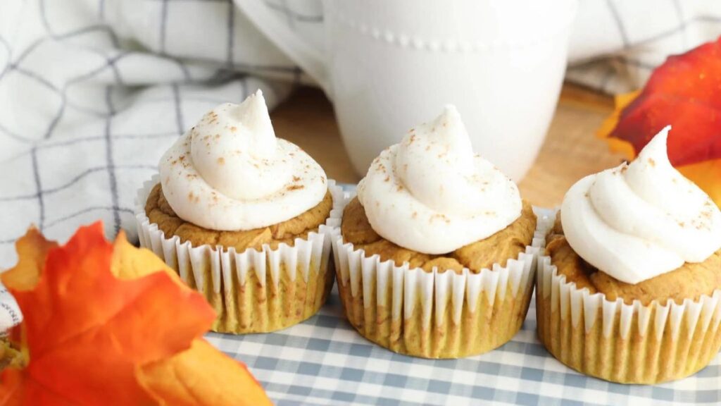 15 Fall Cupcakes to Satisfy Your Sweet Tooth This Season | She's Not ...