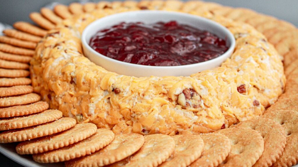 12 Festive Holiday Cheese Ball Recipes That Will Be The Hit Of The ...