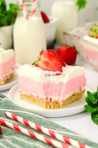 15 Pretty in Pink Desserts That Are Perfect for Your Baby Shower | She ...