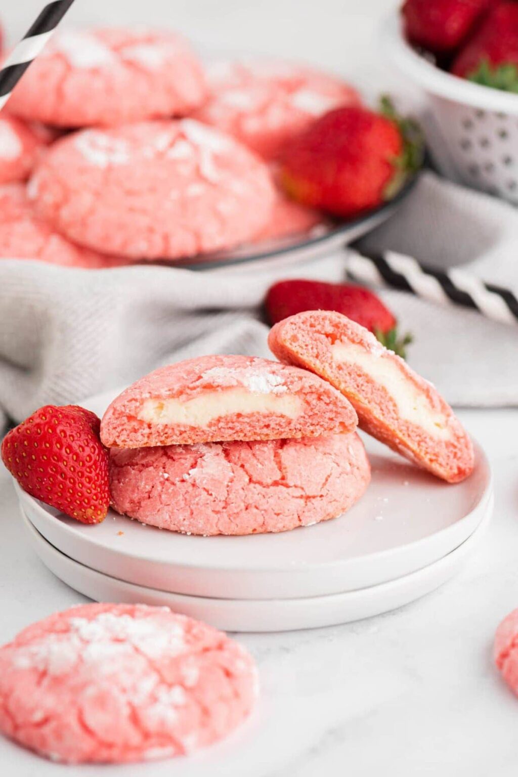 15 Pretty in Pink Desserts That Are Perfect for Your Baby Shower | She ...